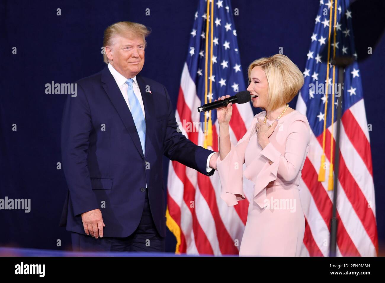 Miami - FL - 20200103-Pastor Paula White-Cain and US President Donald ...