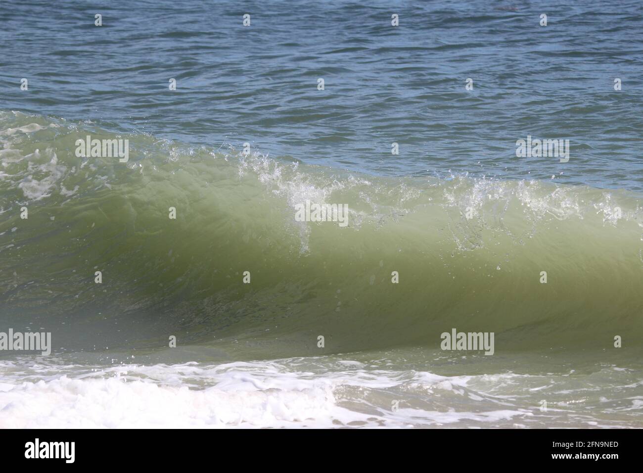 Splashed by waves hi-res stock photography and images - Alamy
