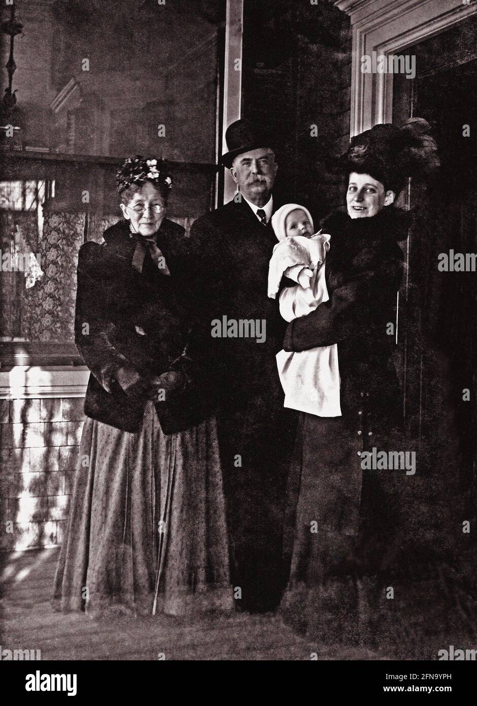 Fashion 1800s hi-res stock photography and images - Alamy