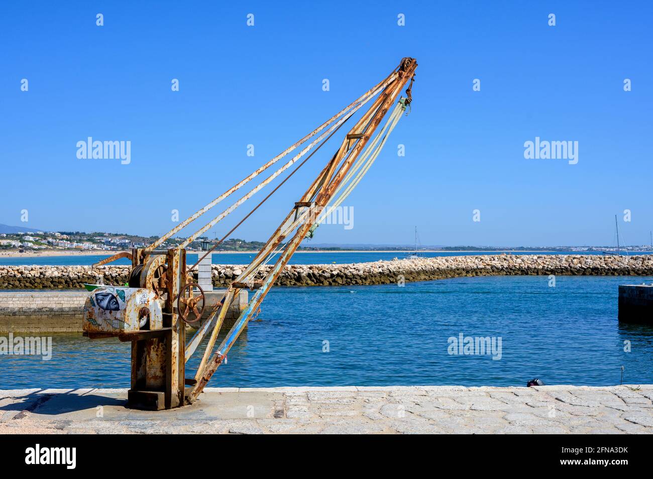 Old stone quarry crane hi-res stock photography and images - Alamy