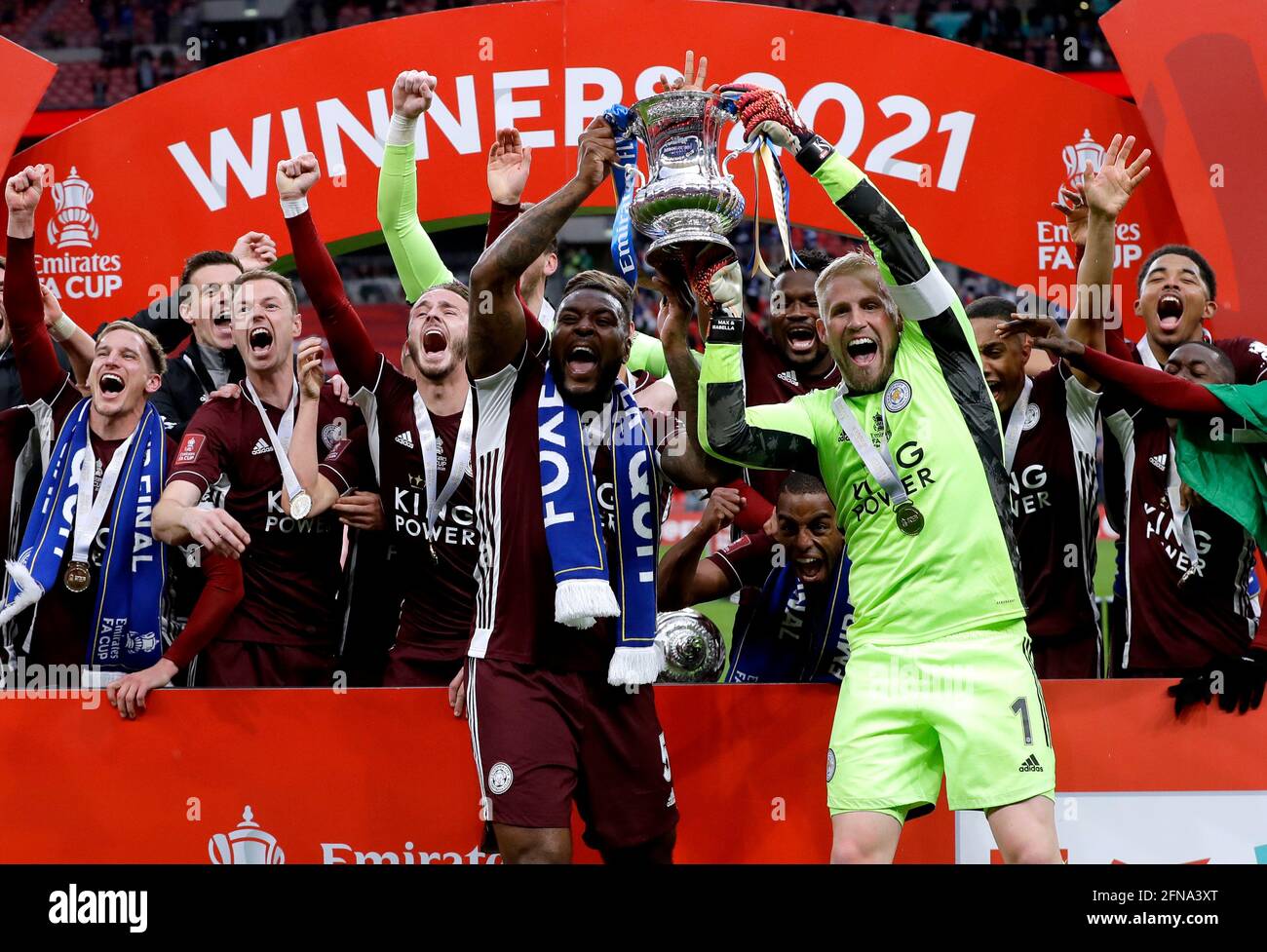 Leicester City's Wes Morgan (left) and Kasper Schmeichel lift the ...