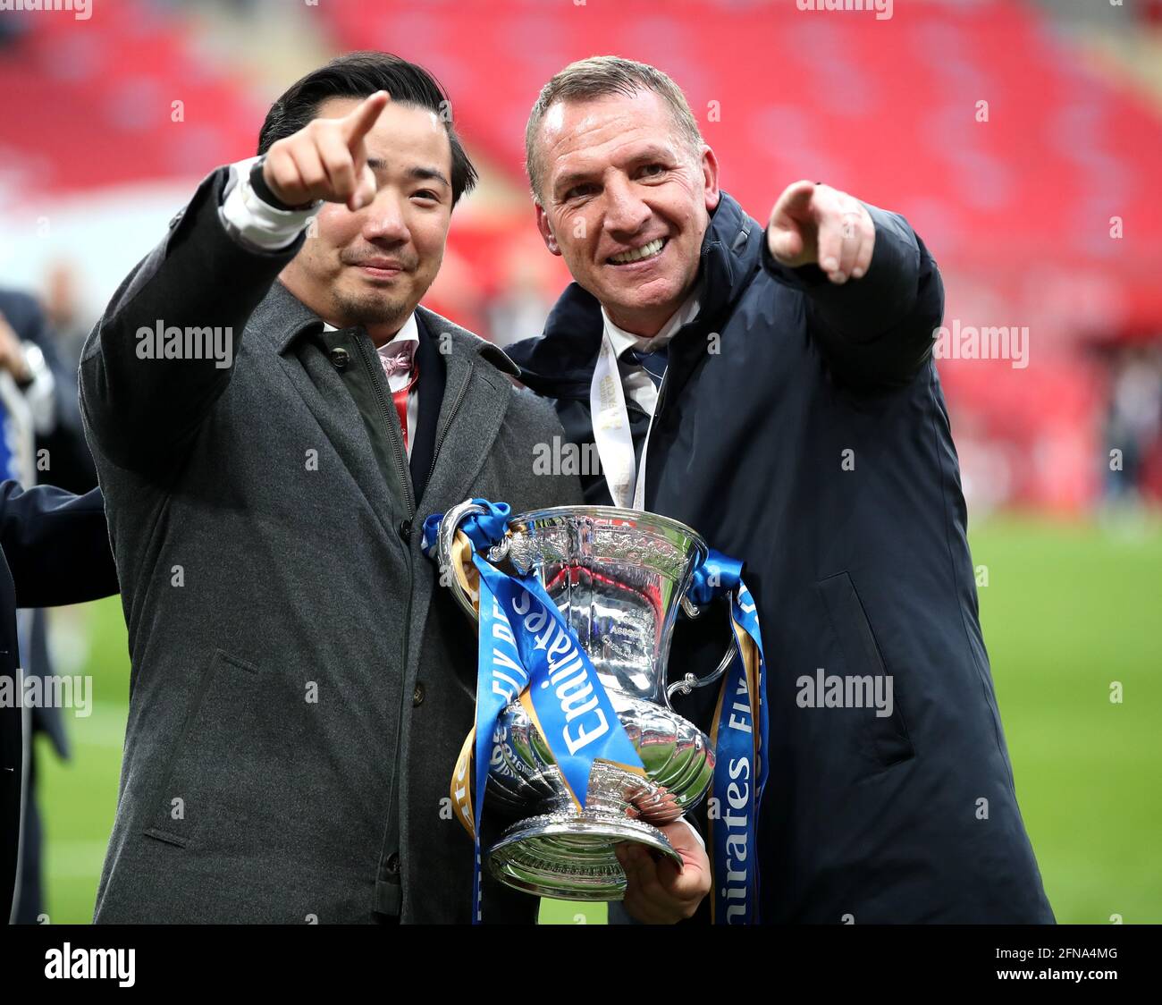 Brendan rodgers fa cup trophy hi-res stock photography and images - Alamy