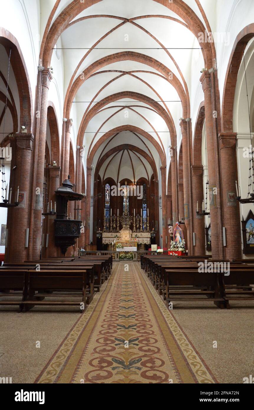 The interior of a church, Turin (Italy Stock Photo - Alamy