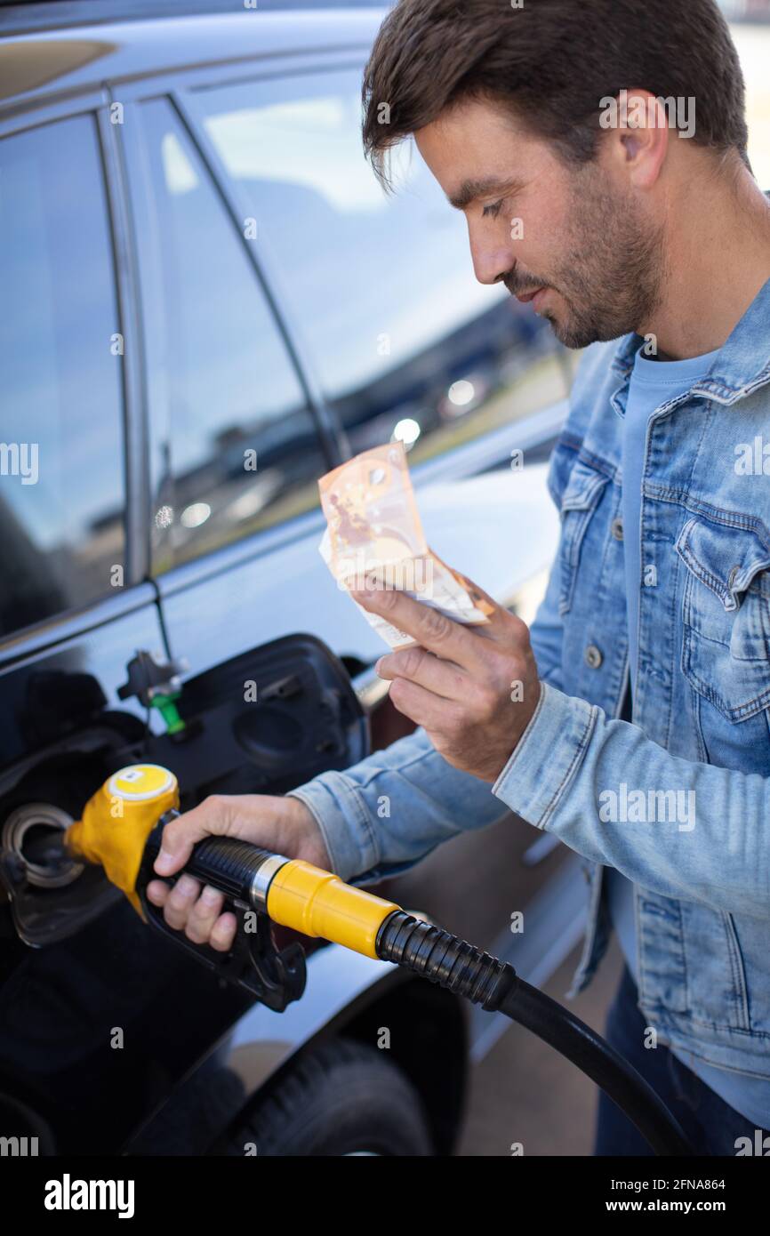 Tank notes hi-res stock photography and images - Alamy