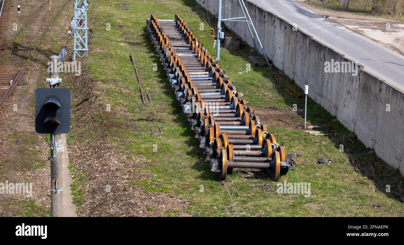 Railway wheel pairs hi-res stock photography and images - Alamy