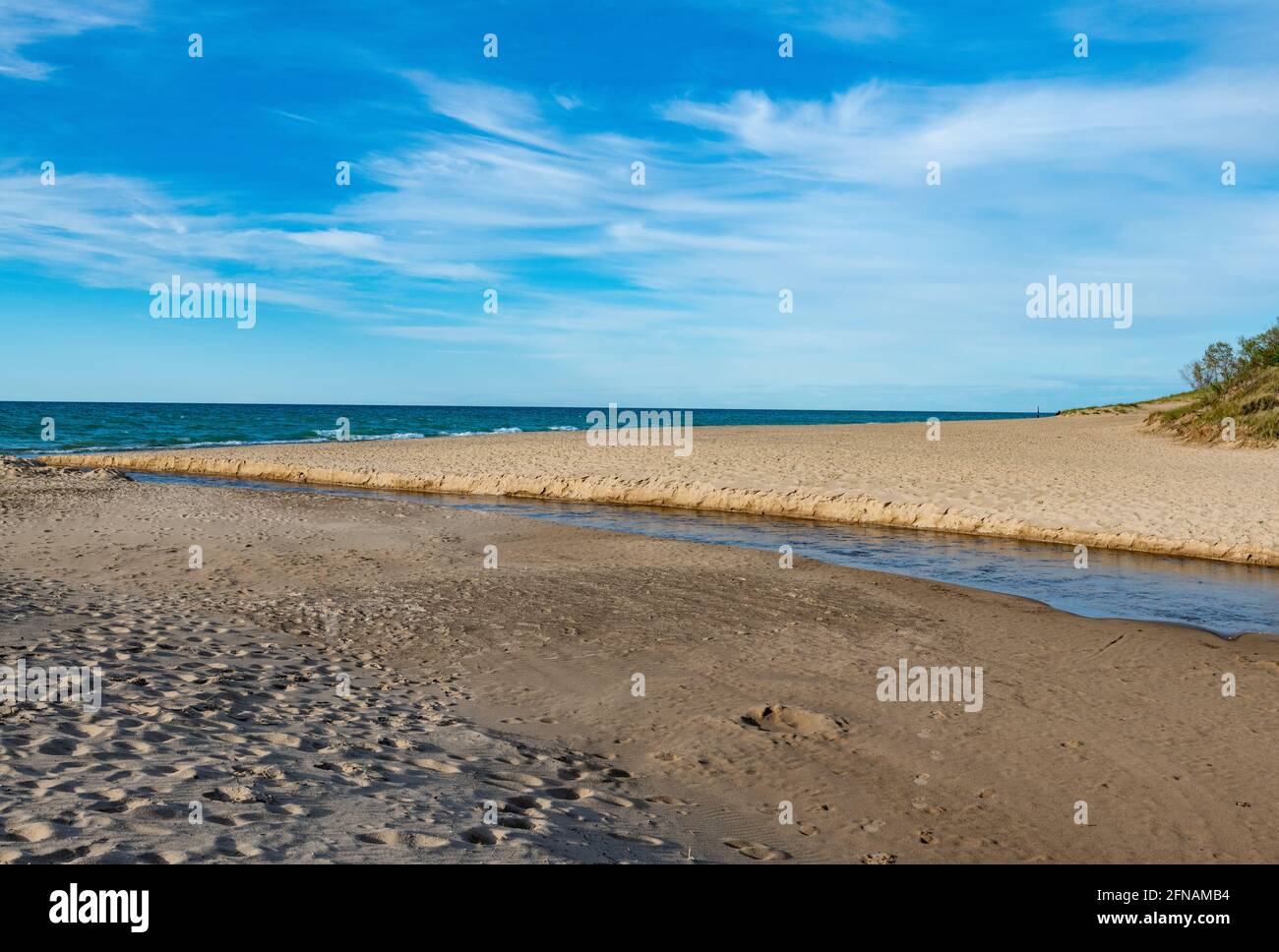 Indiana dunes lakeshore hi-res stock photography and images - Alamy