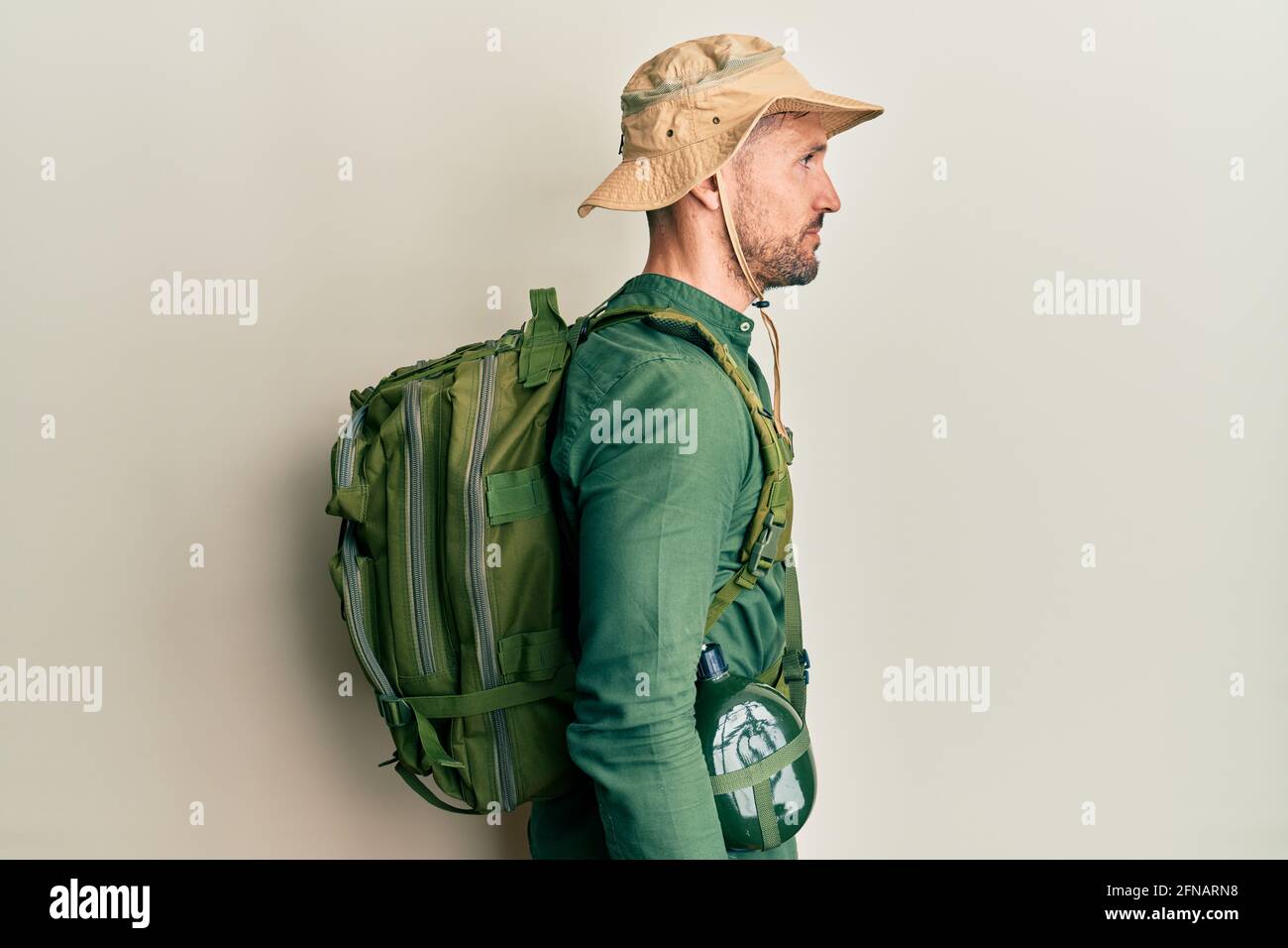 Explorer pose hi-res stock photography and images - Alamy