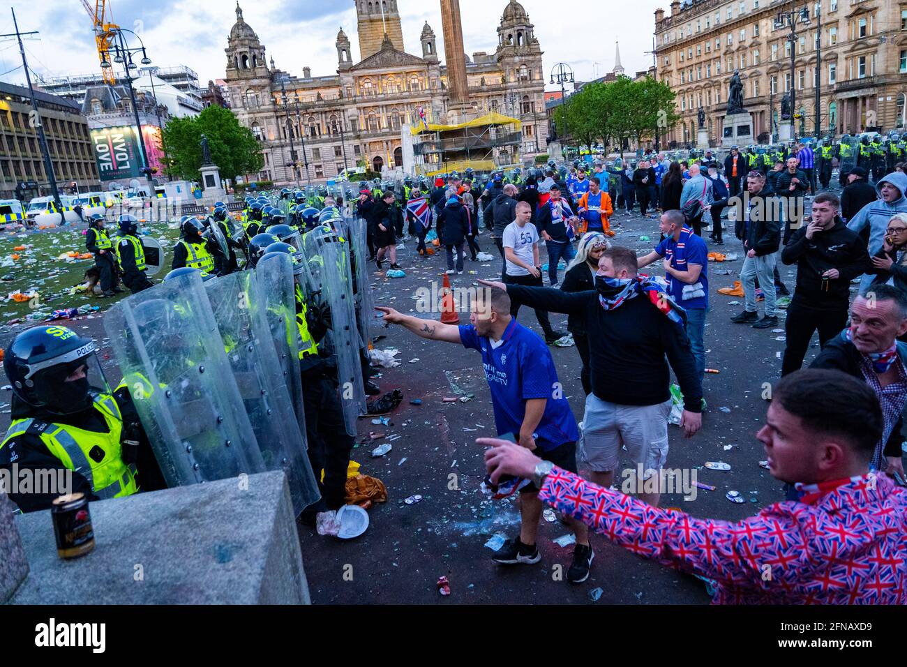 Rangers fans angry hi-res stock photography and images - Alamy