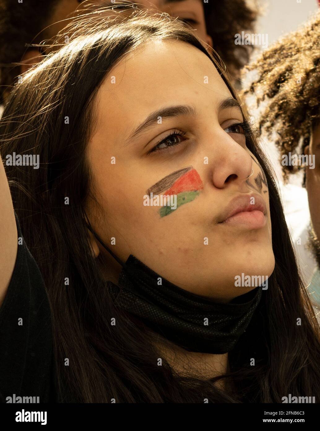 Palestine flag face paint hi-res stock photography and images - Alamy