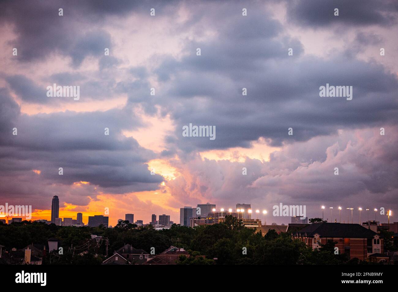 Houston galleria skyline hi-res stock photography and images - Alamy
