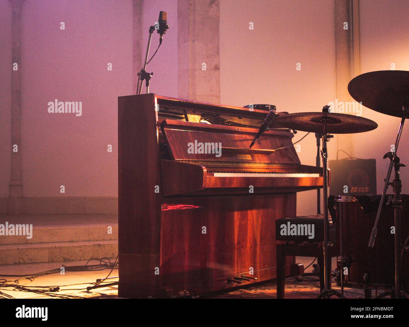 Illuminated drums hi-res stock photography and images - Alamy