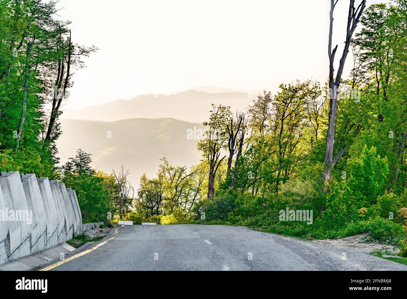 Very steep descent hi-res stock photography and images - Alamy