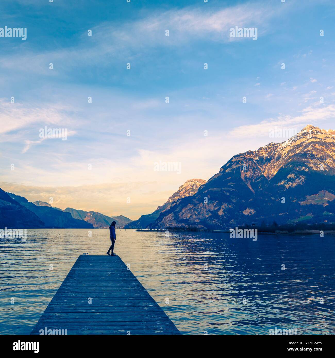 Female figure freedom hi-res stock photography and images - Alamy