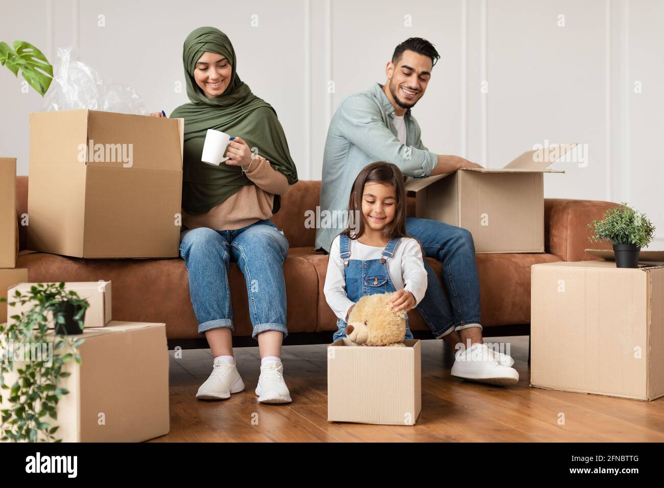 Arab house packing hi-res stock photography and images - Alamy