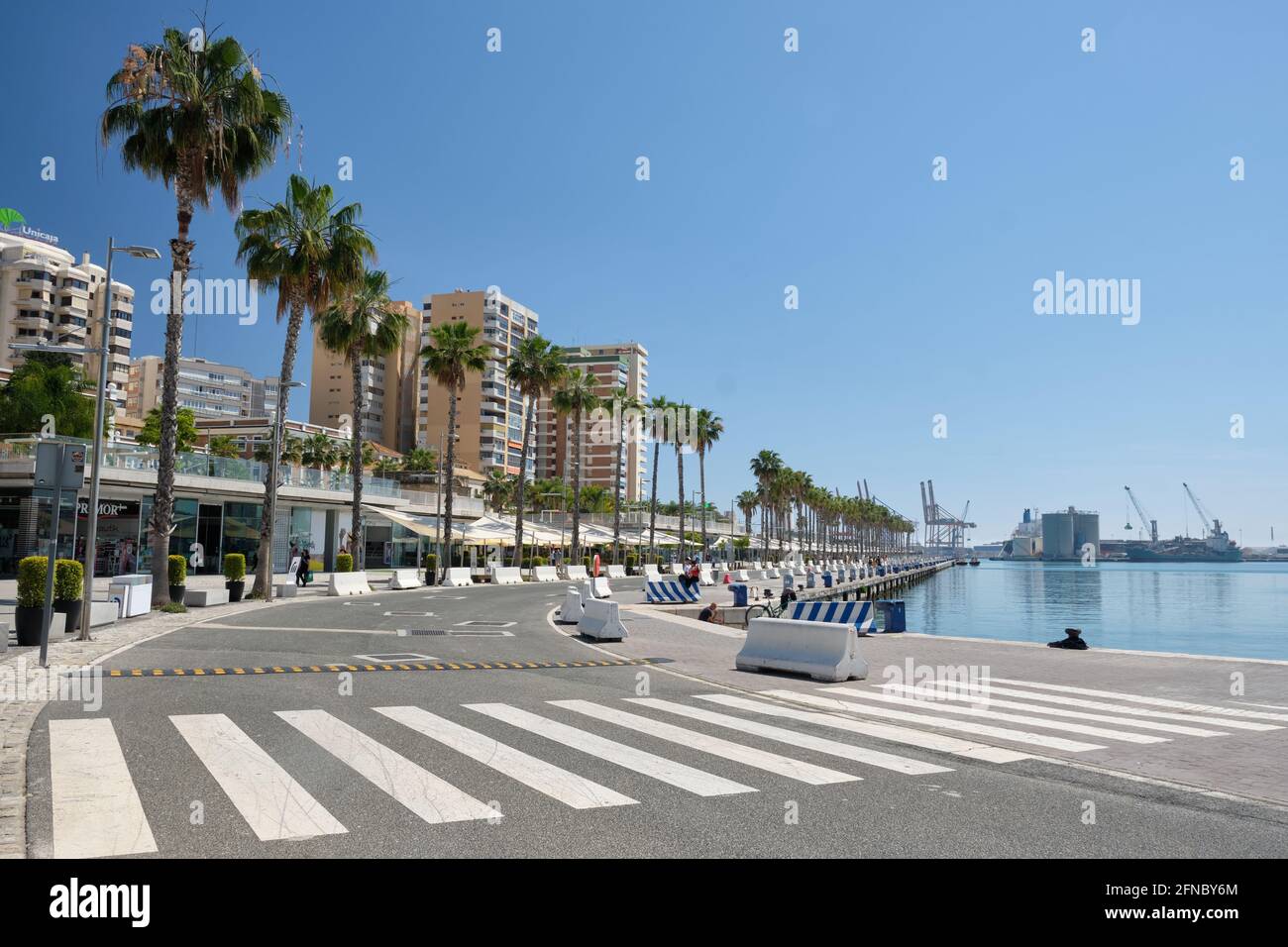 Muelle horizontal hi-res stock photography and images - Alamy