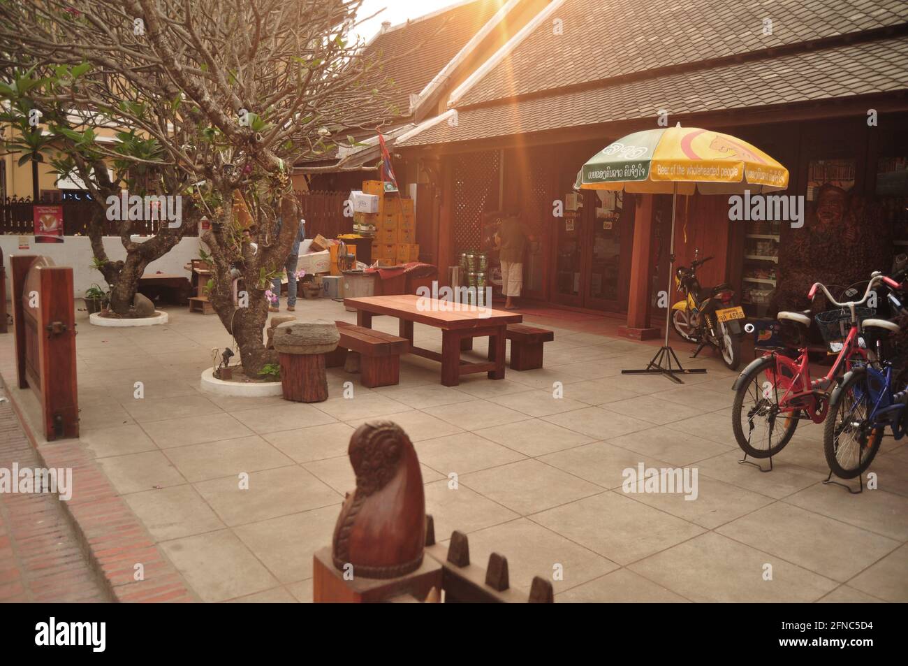 Mini mart shop hi-res stock photography and images - Alamy