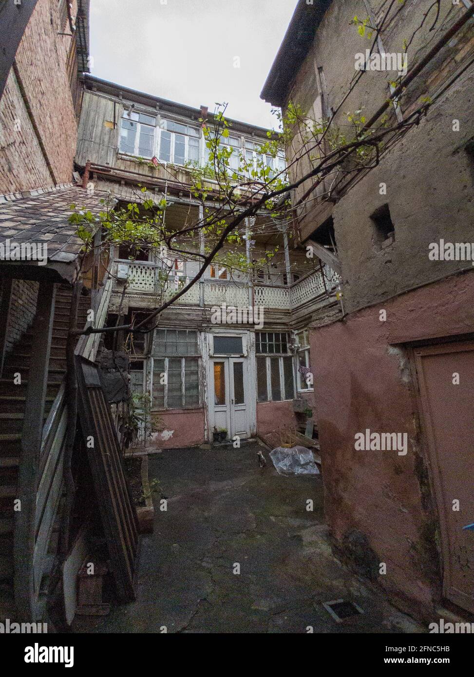 Poor and old quaters in Tbilisi capital city of Georgia Stock Photo - Alamy