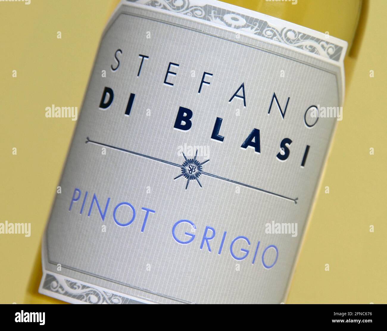 Wine label. Stefano di Blasi. Pinot Grigio 2020 Stock Photo - Alamy