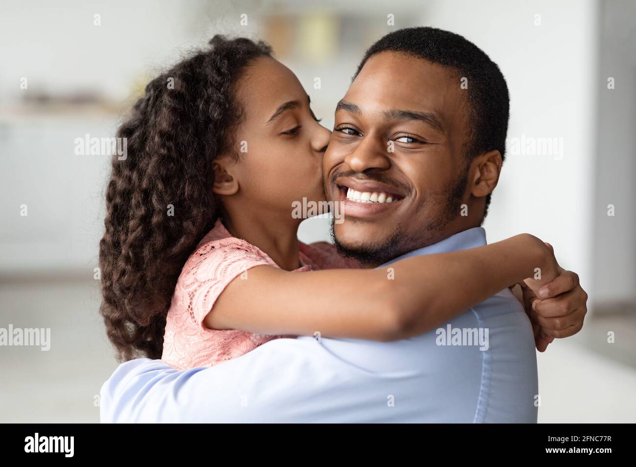 Smiling father cute girl together hi-res stock photography and images - Alamy