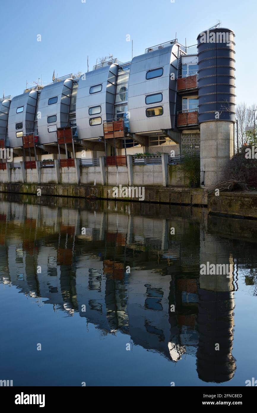 Grand Union Canal Walk Housing, architect Nicholas Grimshaw, Camden ...