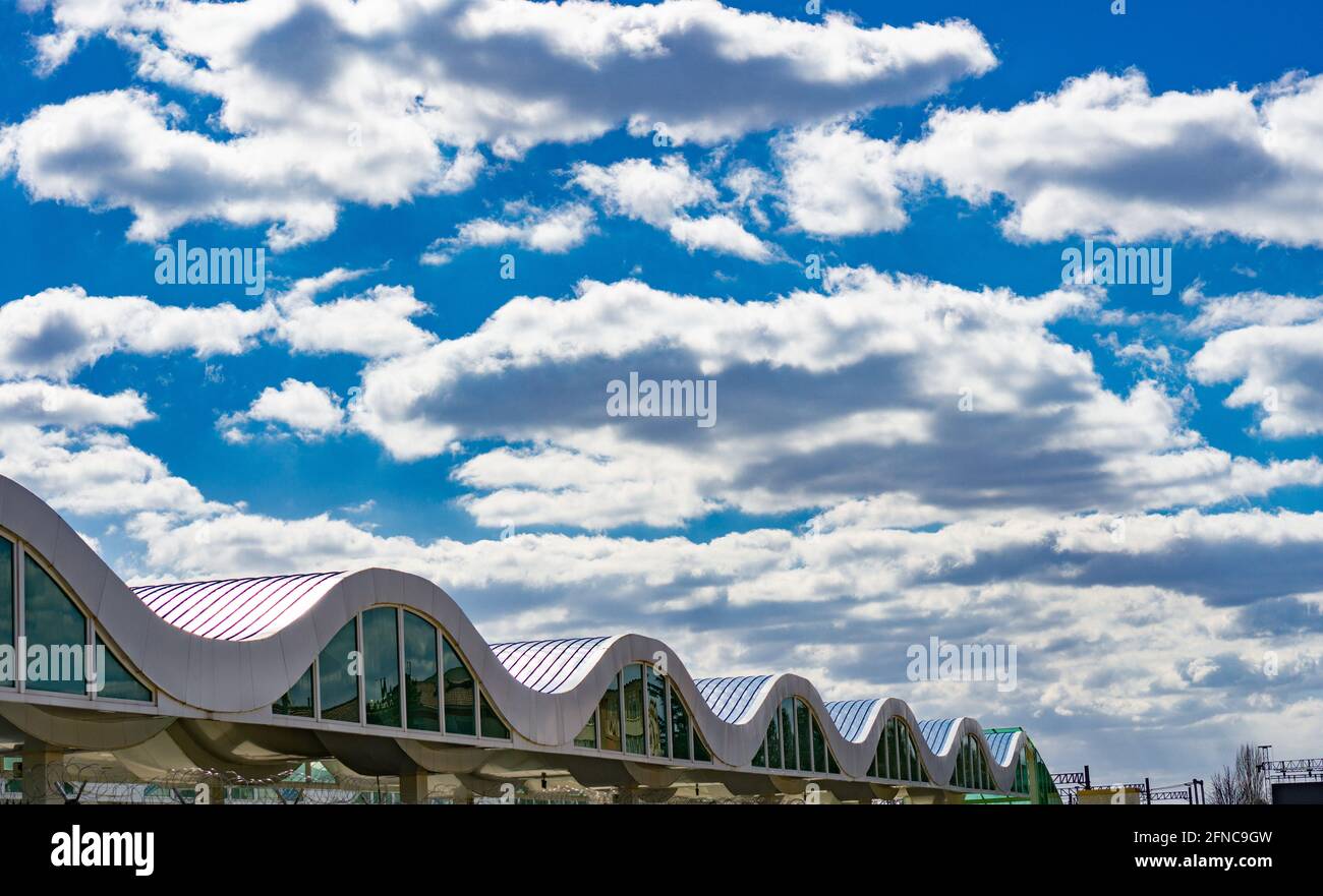 Wavy roof design hi-res stock photography and images - Alamy