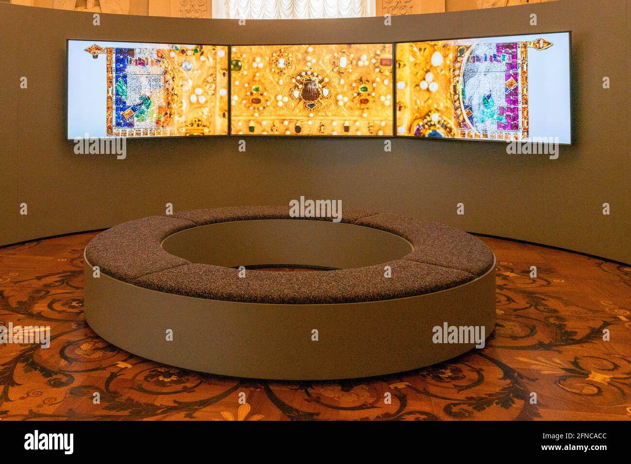 Cartier exhibition hermitage hi-res stock photography and images - Alamy