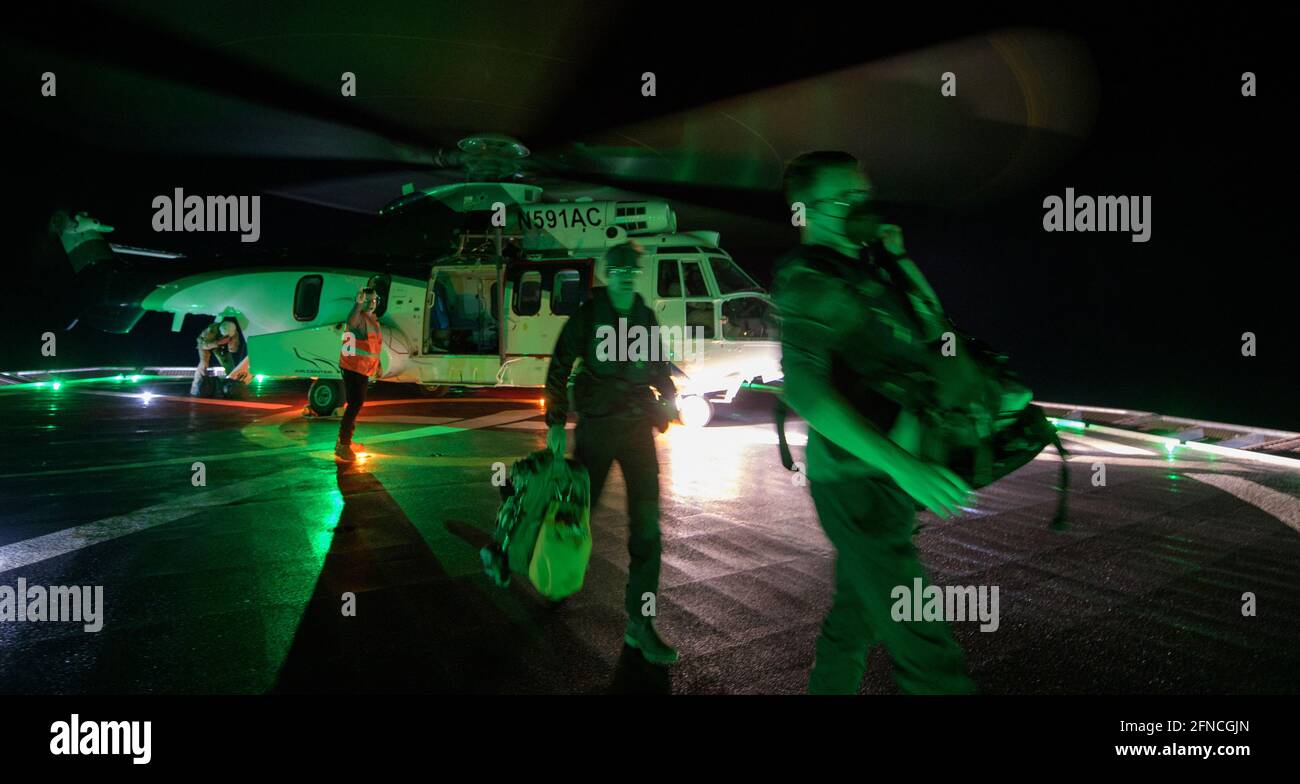 SpaceX support teams arrive onboard the GO Navigator recovery to ...