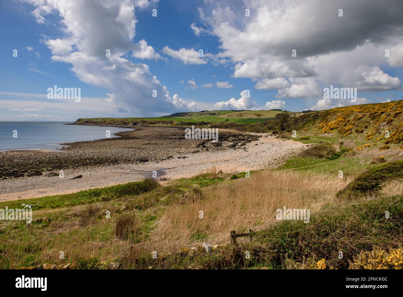 Coastal bay scotland hi-res stock photography and images - Alamy