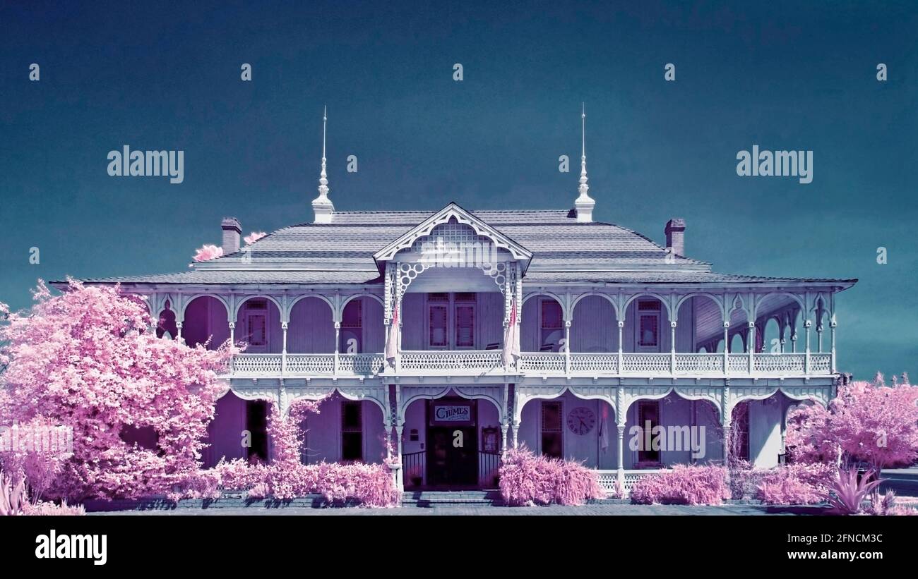 Historic victorian townhouse facade hi-res stock photography and images ...