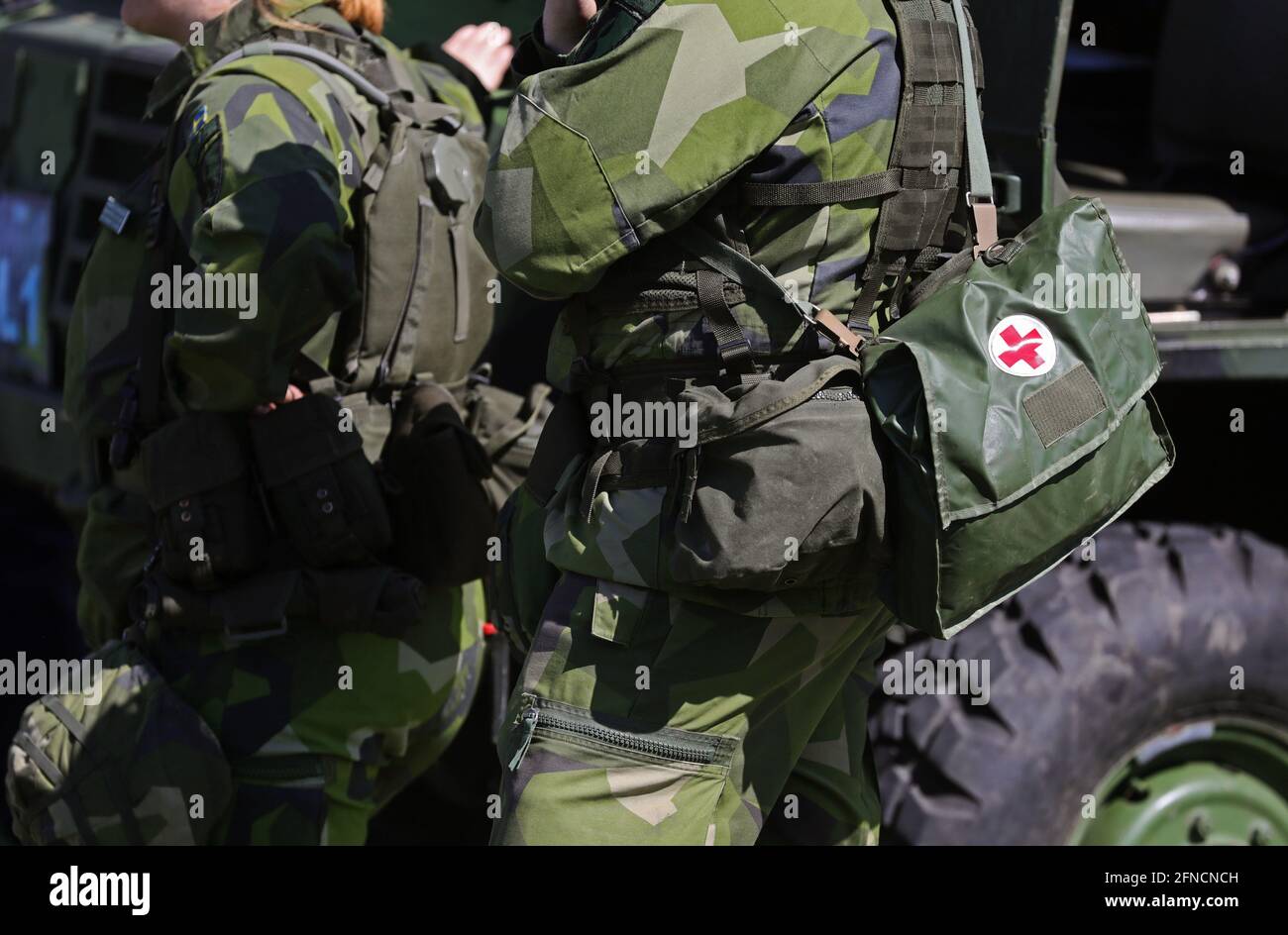 Soldiers in the Swedish armed forces, at Malmen airbase during a ...