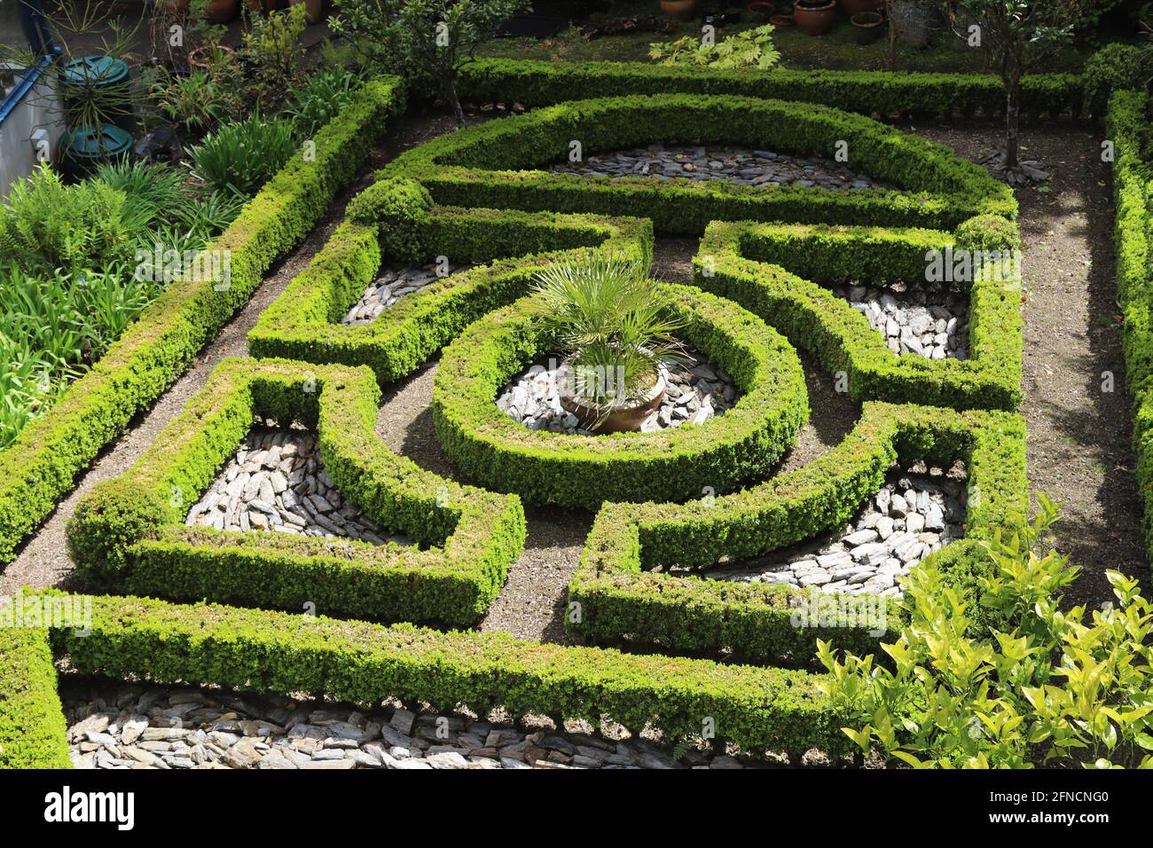Mini maze hi-res stock photography and images - Alamy