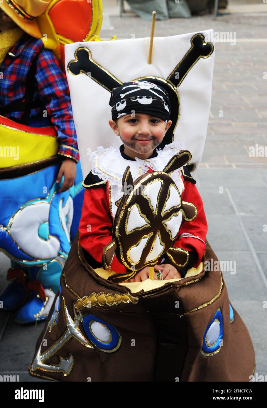 Child at carnival hi-res stock photography and images - Alamy