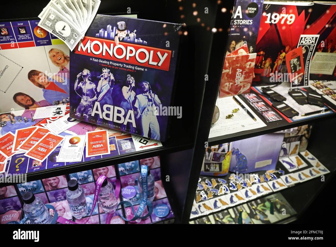 Monopoly game band hi-res stock photography and images - Alamy