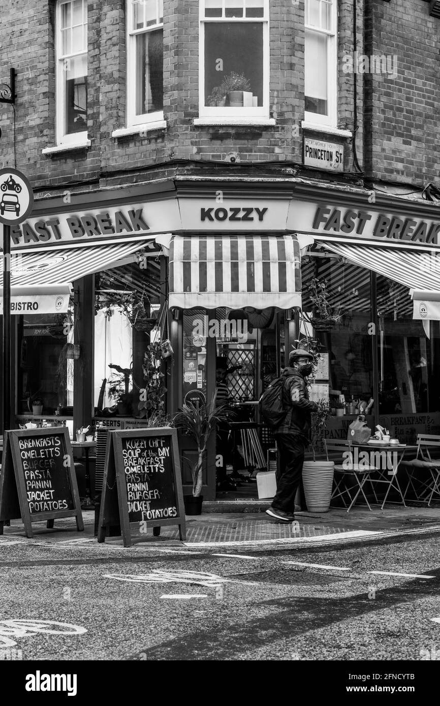 London fast break Black and White Stock Photos & Images - Alamy