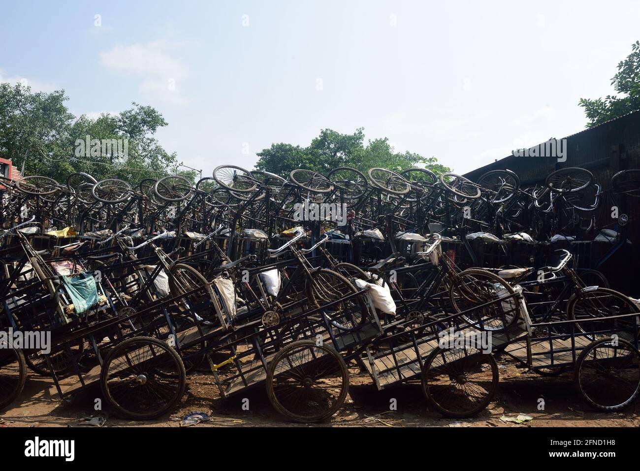Van rickshaws hi-res stock photography and images - Alamy