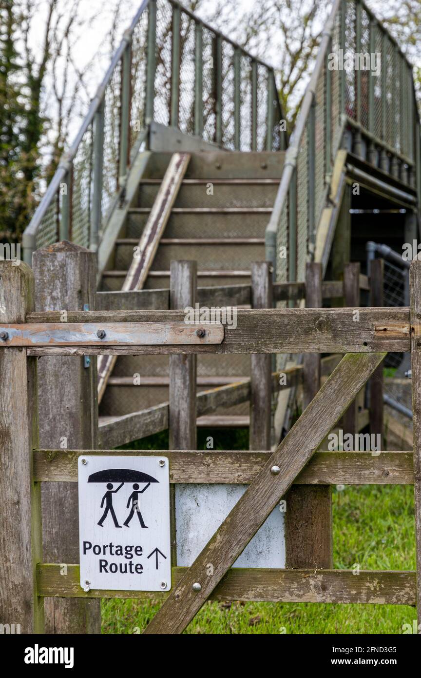 portage route for rowers River Cam Waterbeach Stock Photo - Alamy