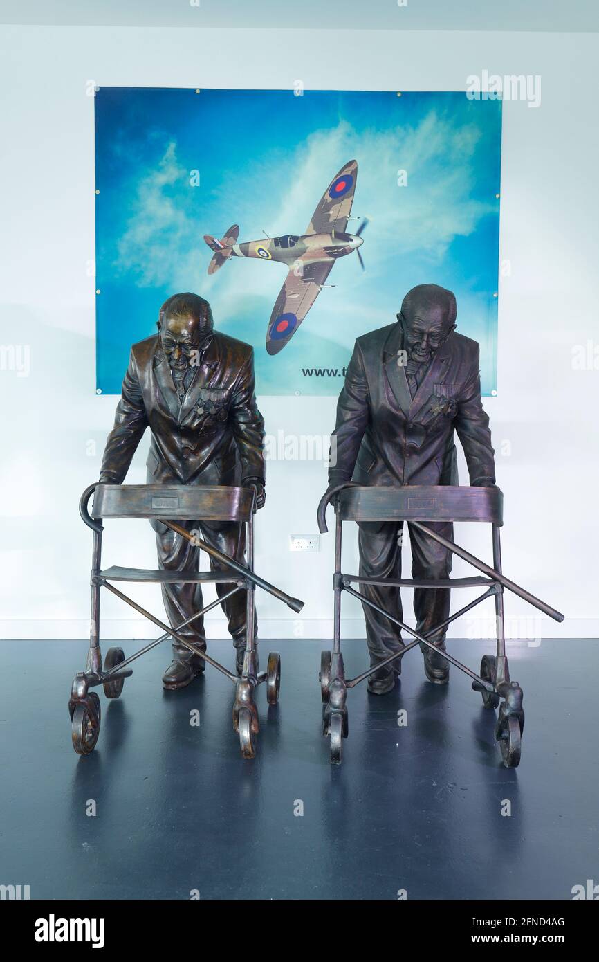 Captain sir tom moore statue hi-res stock photography and images - Alamy