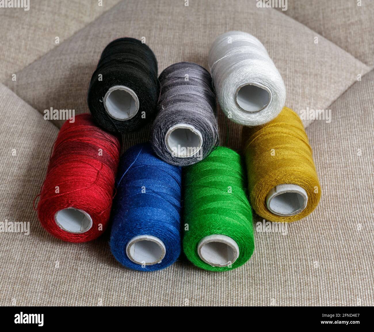 Spools of sewing thread Stock Photo - Alamy