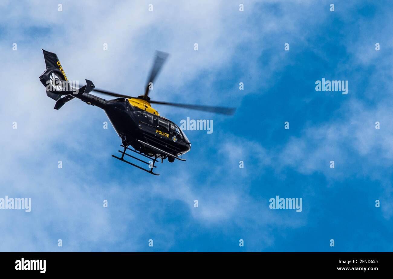 National Police Air Service (NPAS) Essex helicopter over Billericay in ...