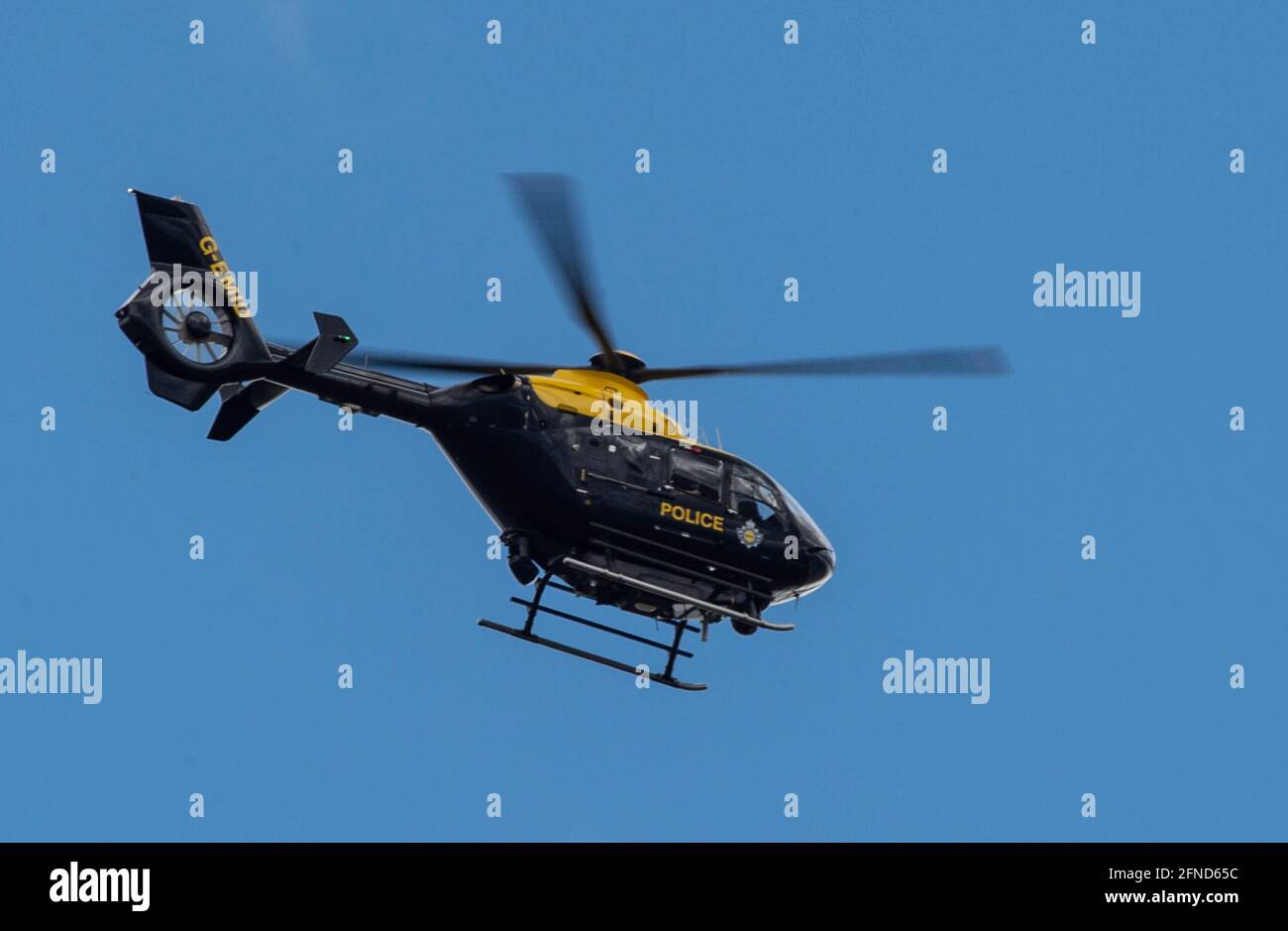 National Police Air Service (NPAS) Essex helicopter over Billericay in ...