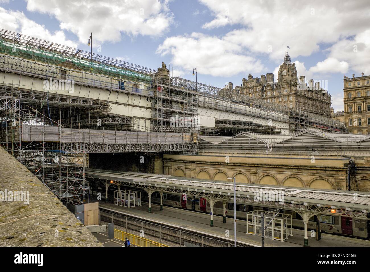 Repairs and maintenance on the North Bridge, Edinburgh, Scotland, UK ...