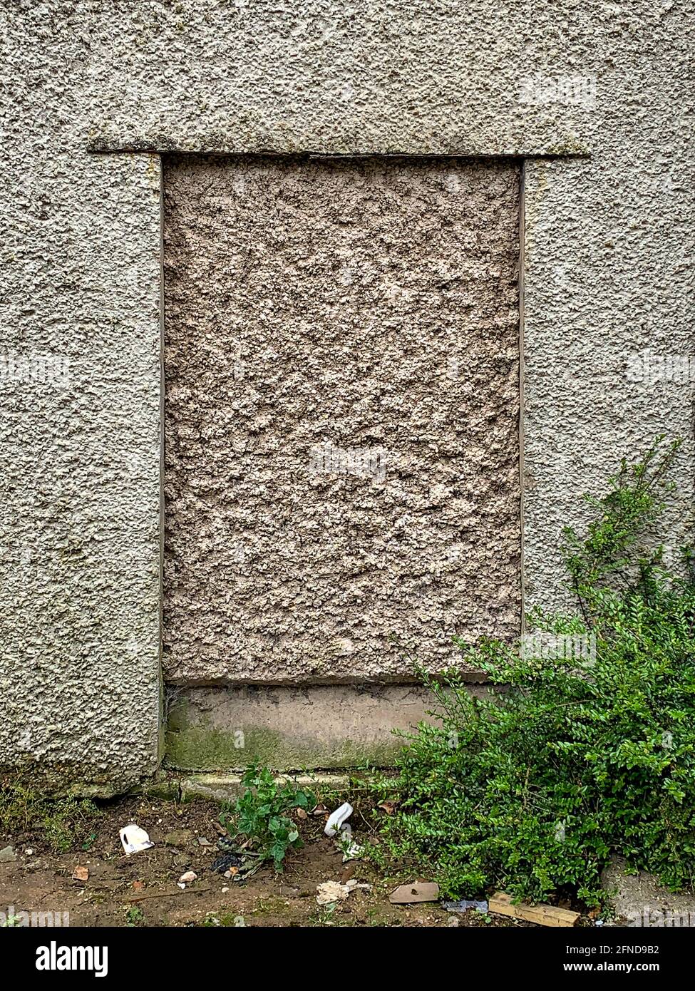 Entrance door blocked hi-res stock photography and images - Alamy