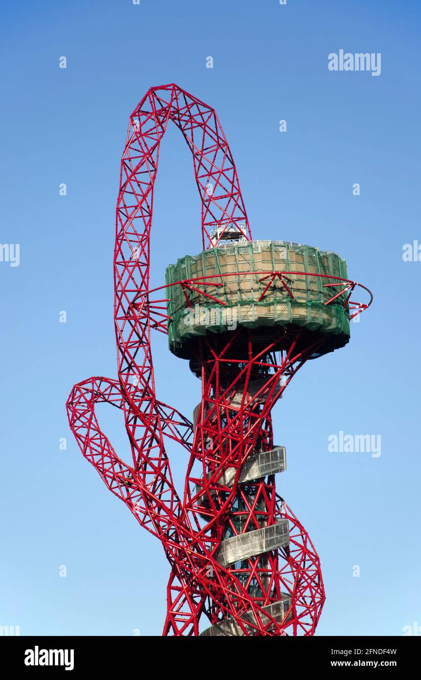 Orbit tower london hi-res stock photography and images - Alamy