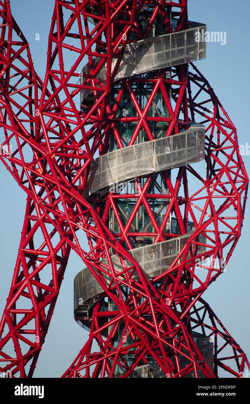Orbit tower london hi-res stock photography and images - Alamy