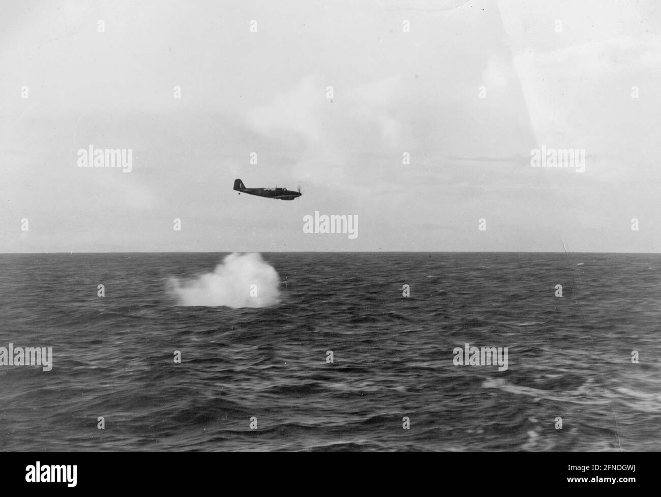 Escort flight Black and White Stock Photos & Images - Alamy