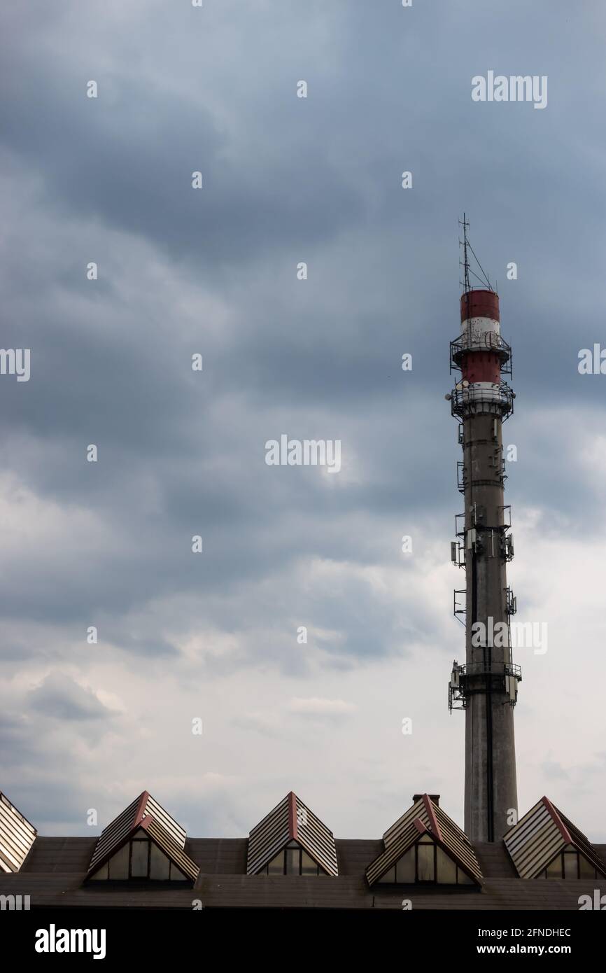 Cellular antennas rooftop hi-res stock photography and images - Alamy