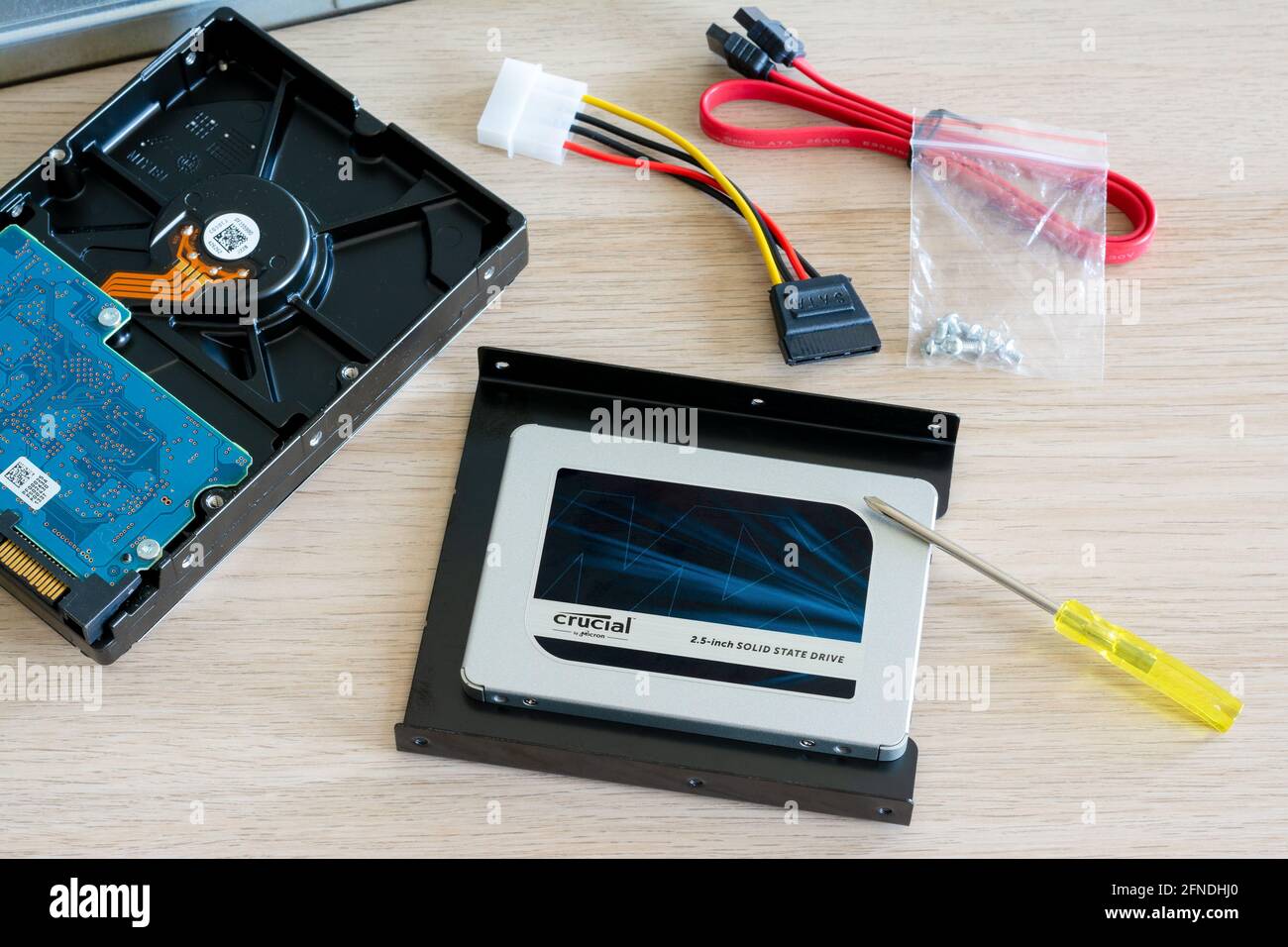 Old hdd hi-res stock photography and images - Alamy