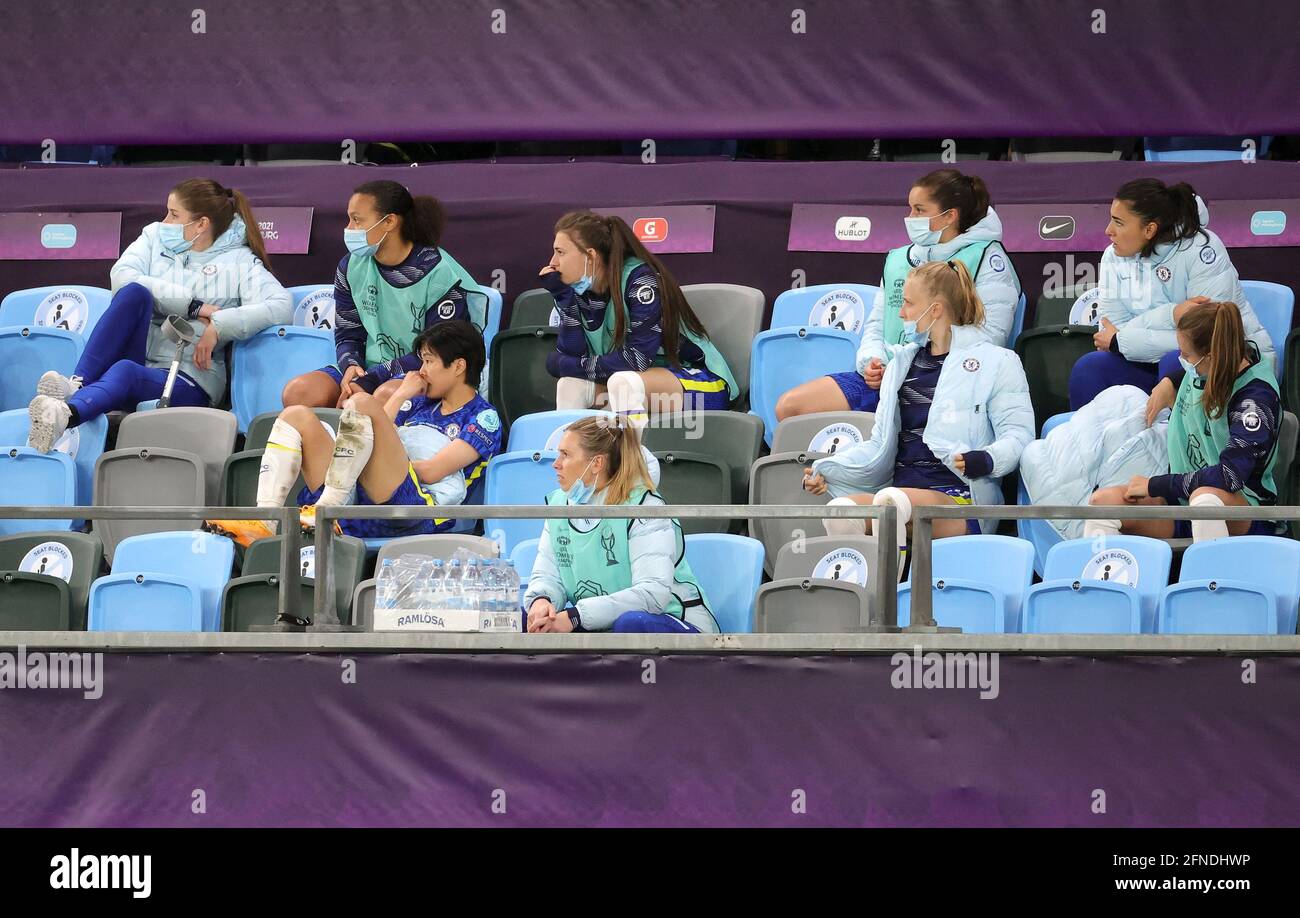 The Chelsea bench seems dejected during the UEFA Women's Champions ...