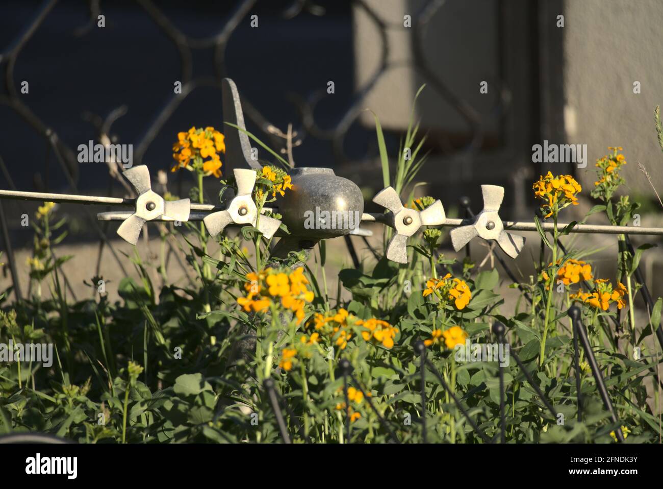Flying fortress model hi-res stock photography and images - Alamy