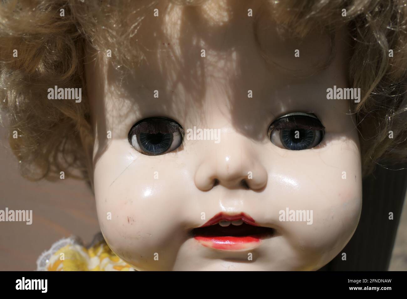 Creepy face vintage hi-res stock photography and images - Alamy